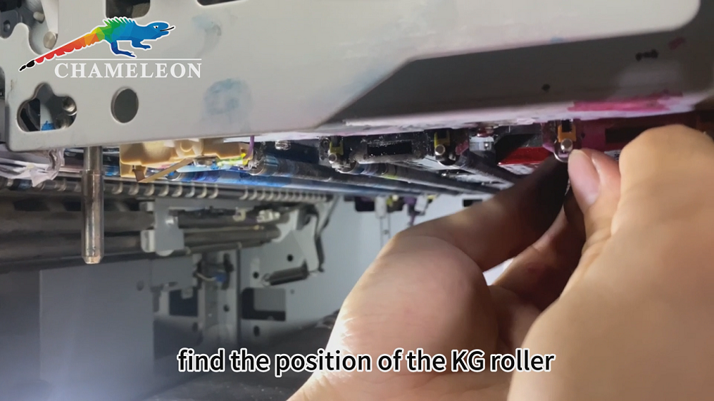 How to disassemble and clean the KG roller of Riso comcolor X1 series ...